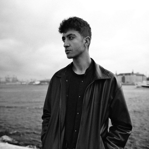 Kalbin Taştan Lyrics - Kalbin Taştan - Only on JioSaavn