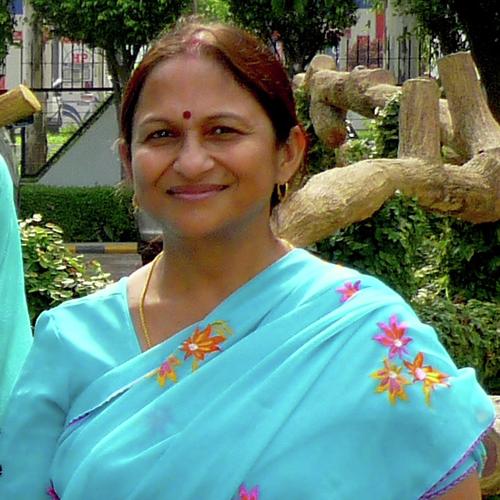 Sararara Ho Rahi Thi Rail Mein - Song Download from Banno Rani Laadli ...